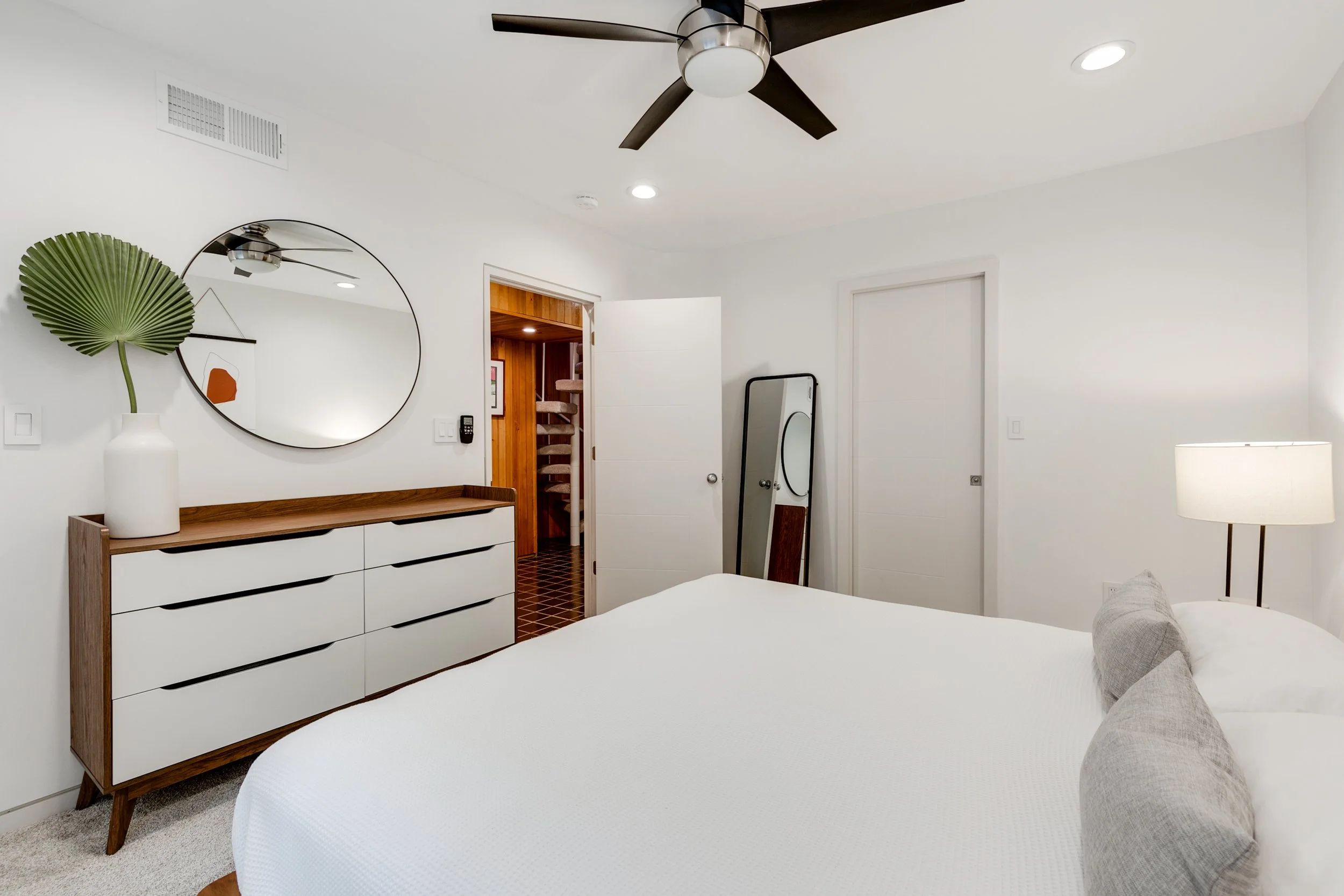 MODERN RESTORATION | NICOLE RUTLEDGE DESIGN • INTERIOR DESIGNER IN ...