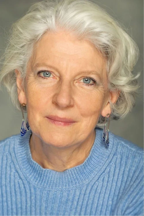 LISA DAY — Actors Co-operative Agency in London - CCM Actors