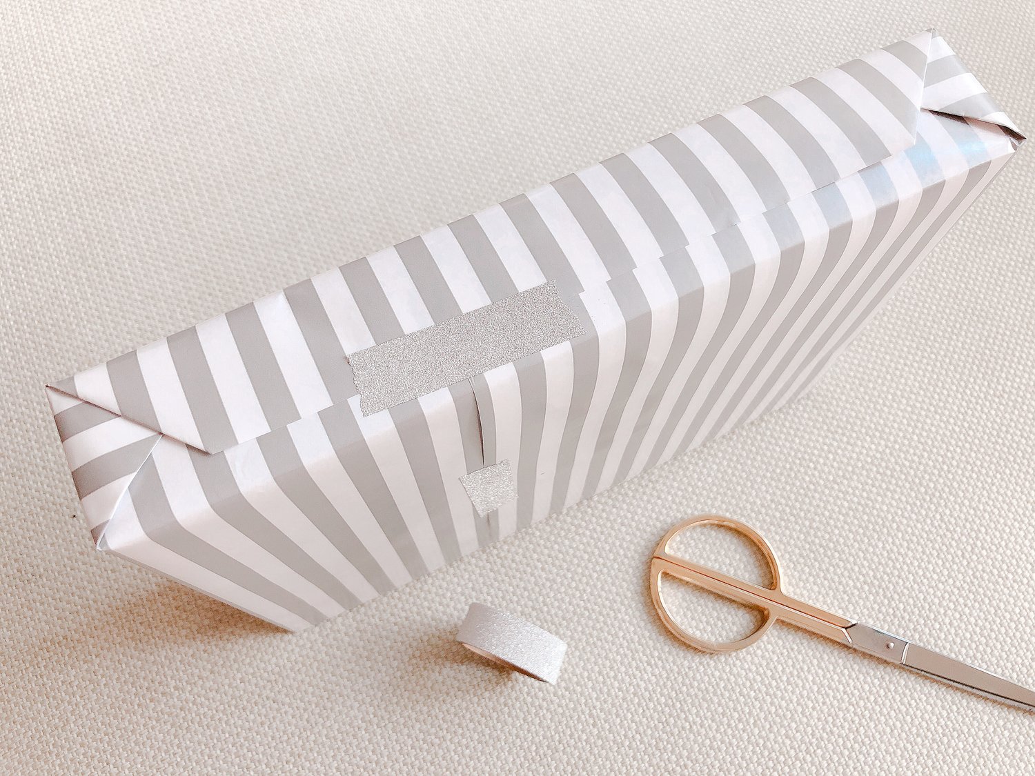 3 Tape Gift-wrapping - UnDiplomatic Wife