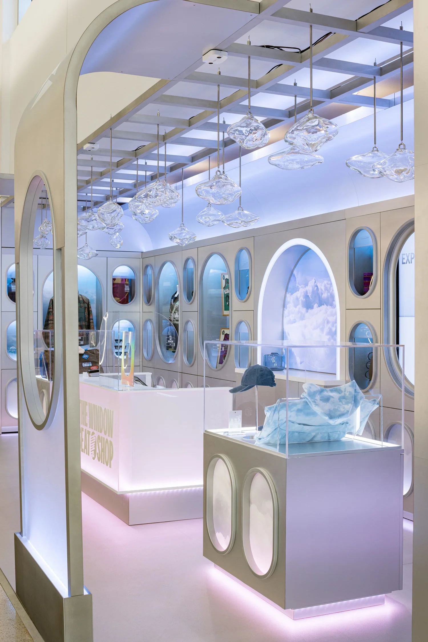 DELTA: WINDOWS SEAT SHOP — Experiential Creative Agency | Studio Butch