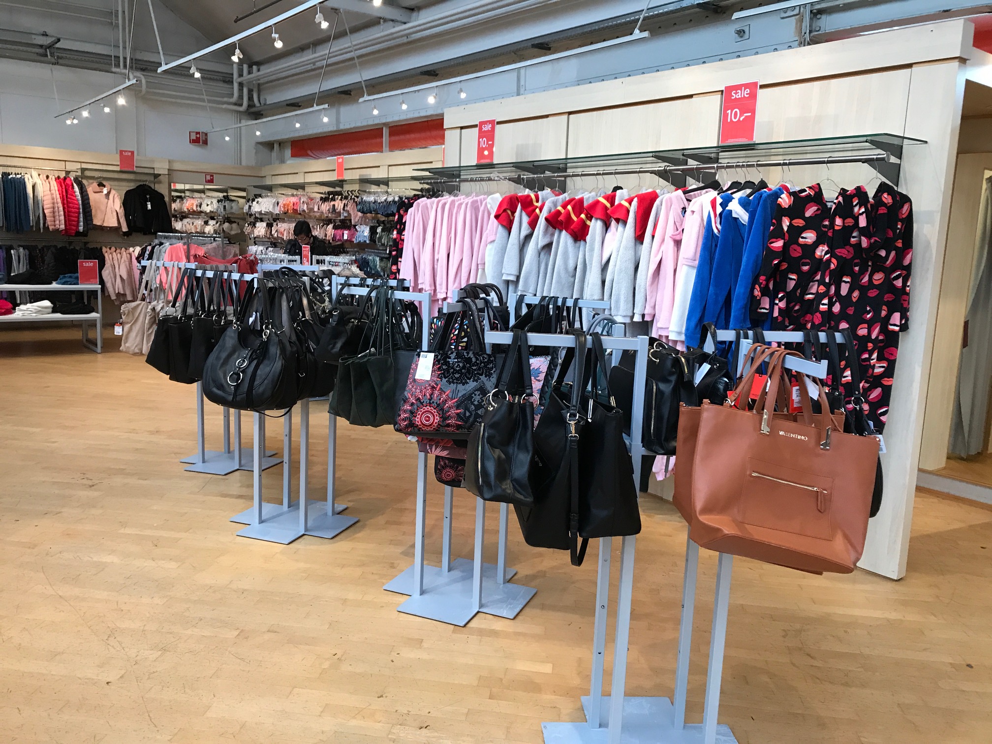 Manor Outlet — Outlets Murgenthal