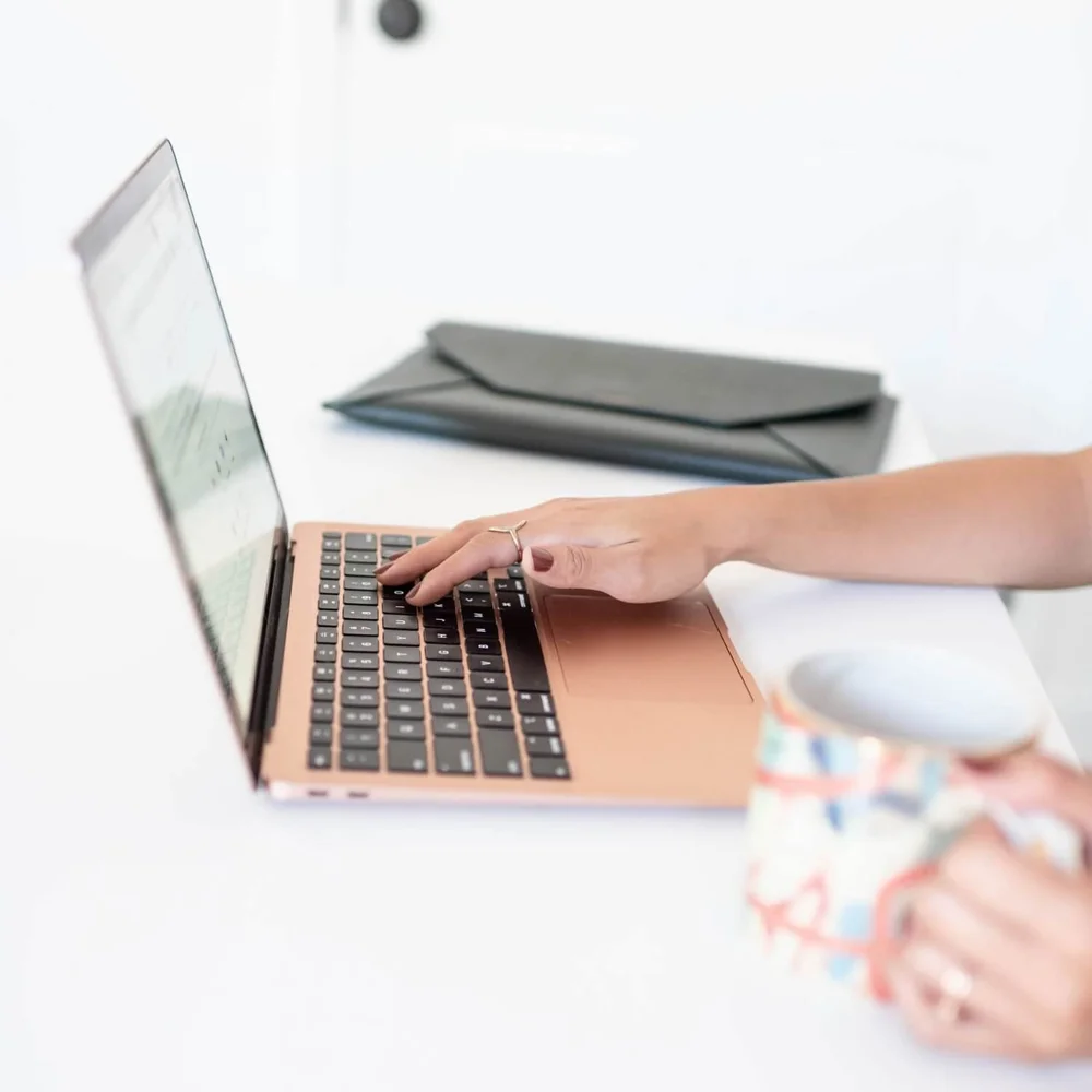 Website Header Design: Best Practices for 2026 | Lauren Taylar