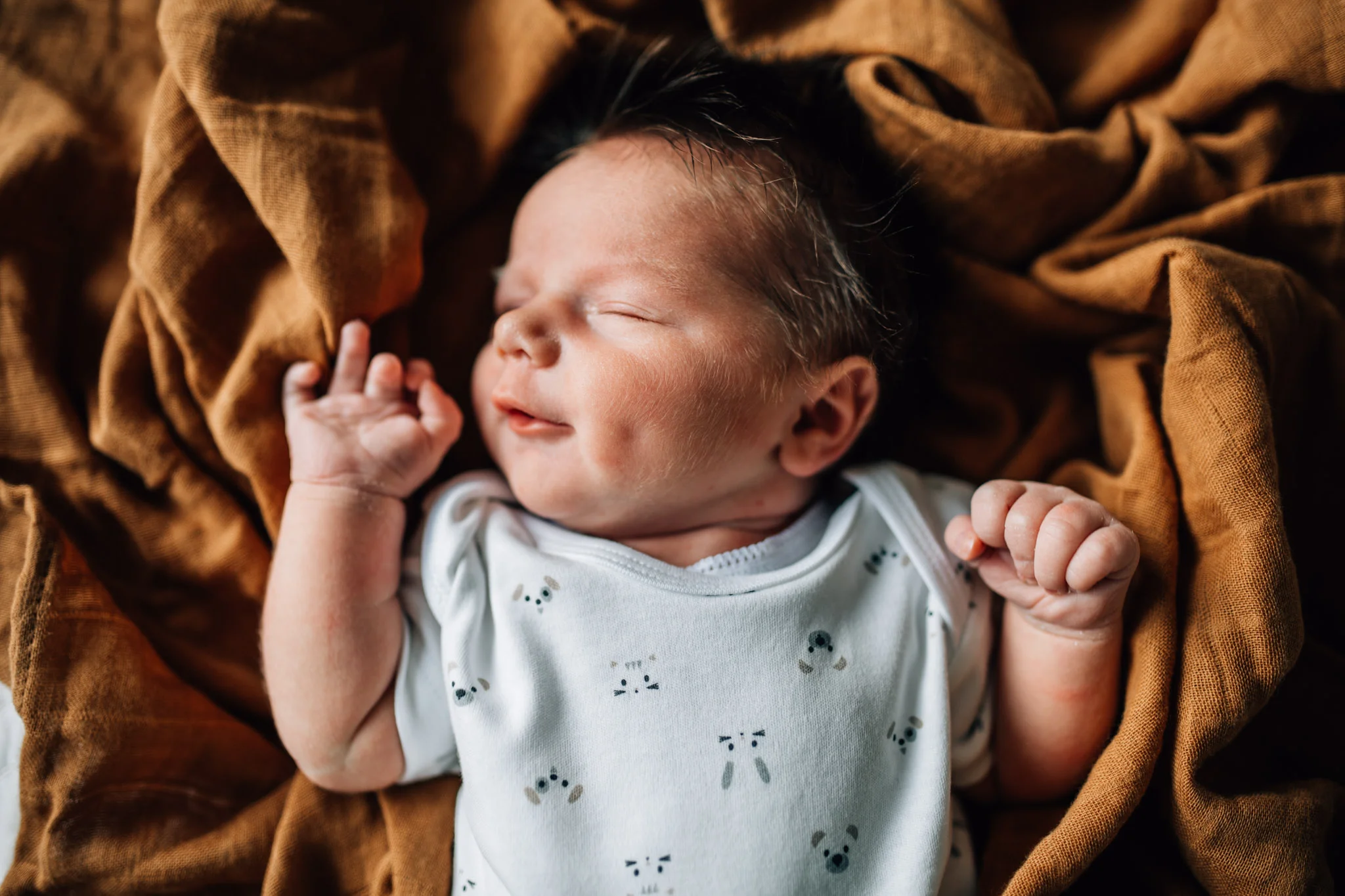 Geelong newborn Photographer - something more than photographs.