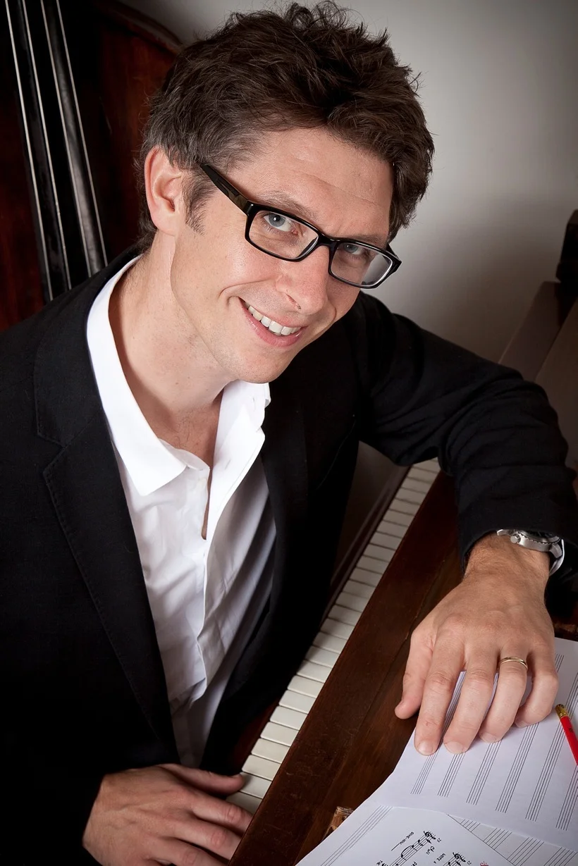 Biog — Alexander L'Estrange