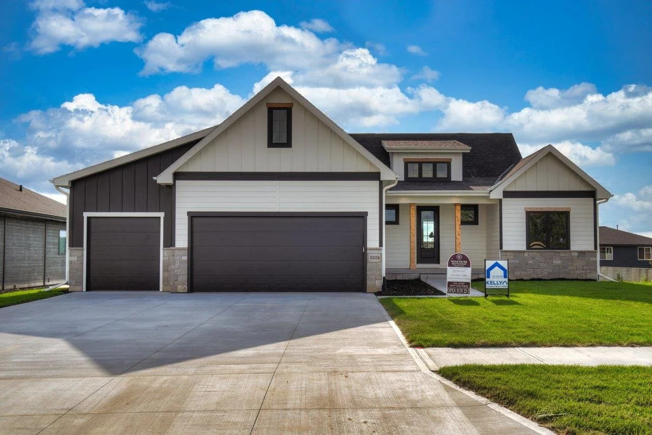 EXTERIORS — Kelly Construction