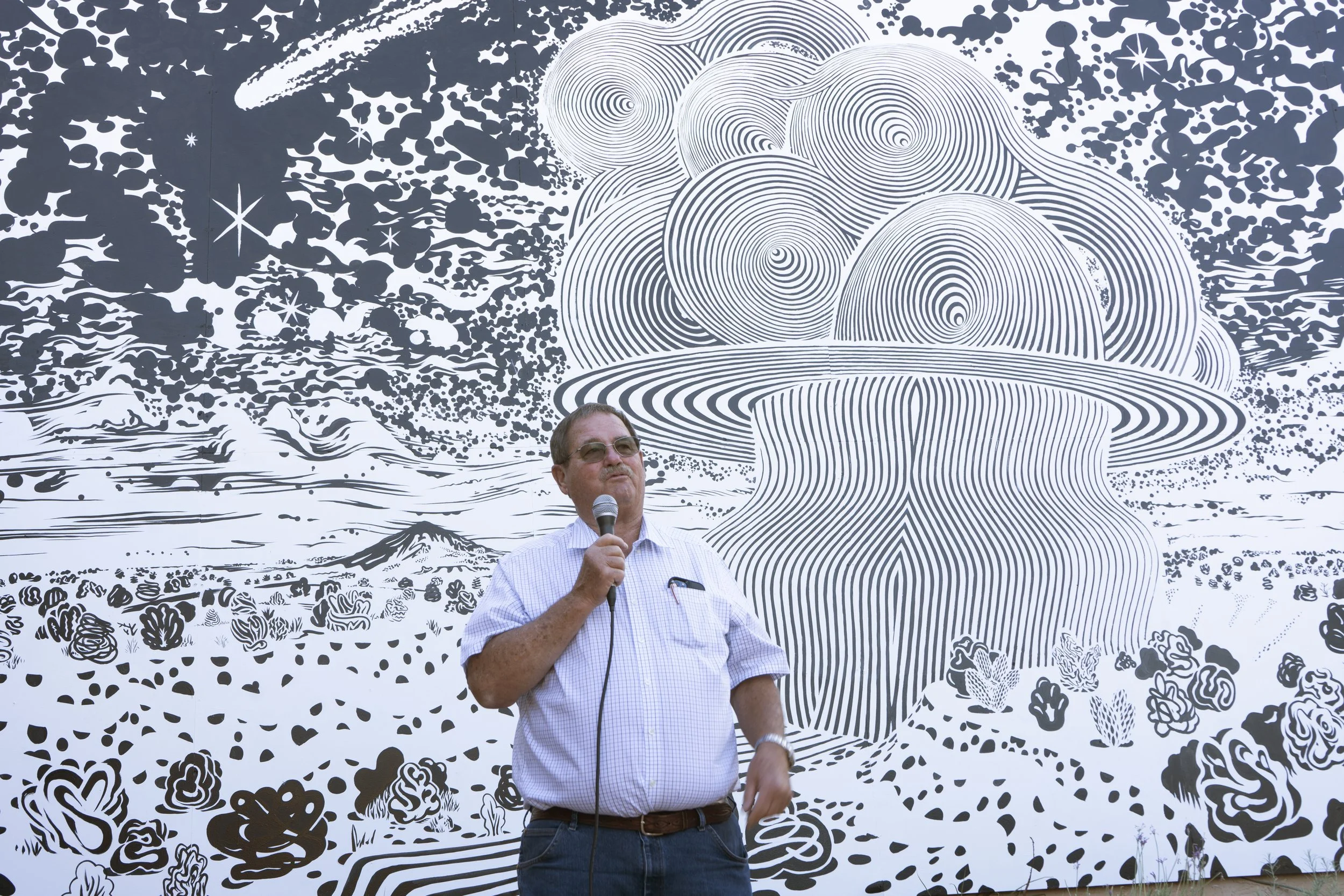 Roswell Museum Mural Dedication — Larry Bob Phillips, (RAiR 2009-10 ...