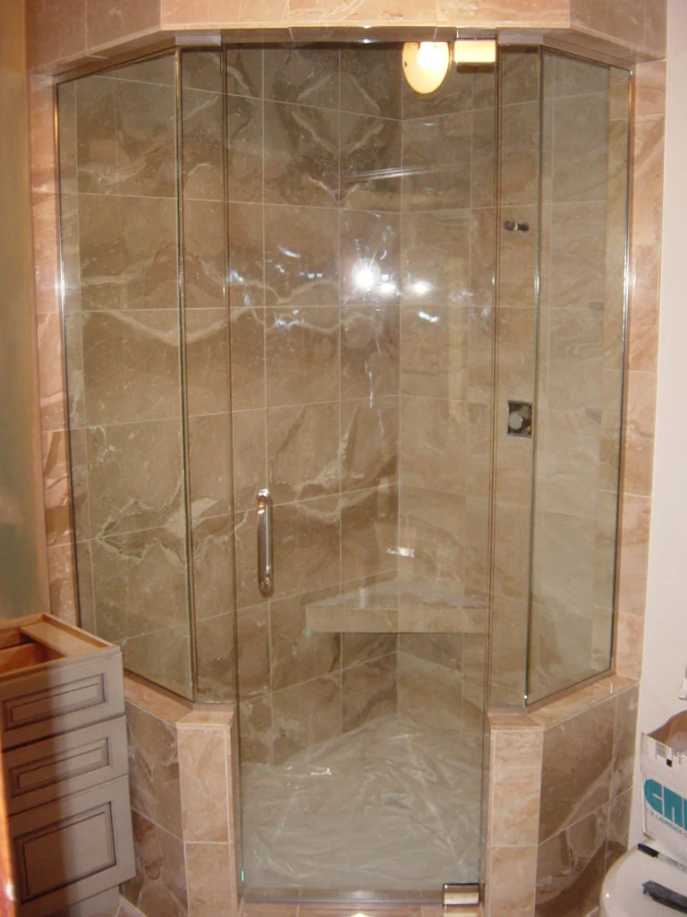 Glass Shower Enclosures — Kokomo Glass And Paint