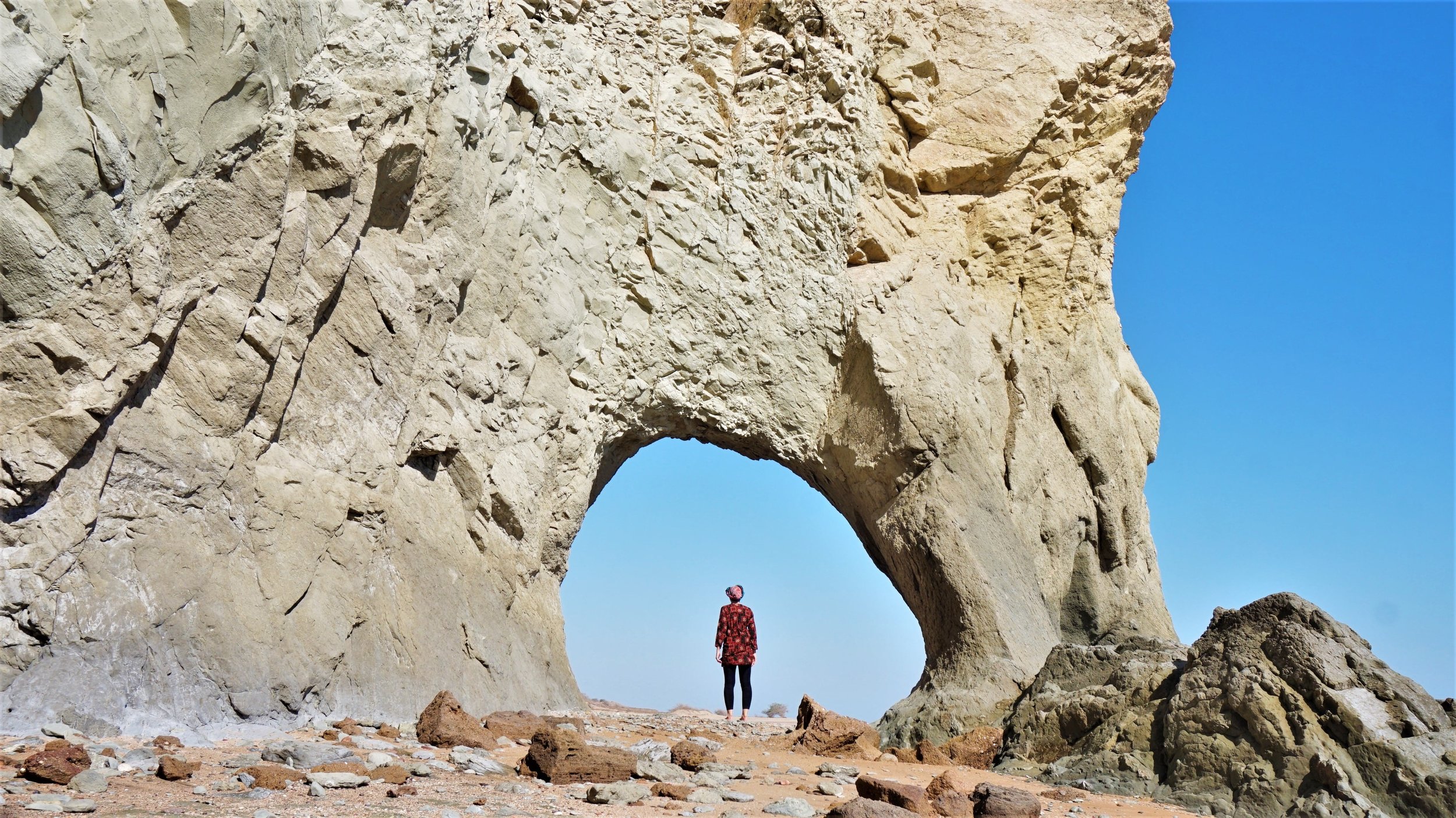 A Guide to Visiting Hormuz Island, Iran — Travels Of A Bookpacker