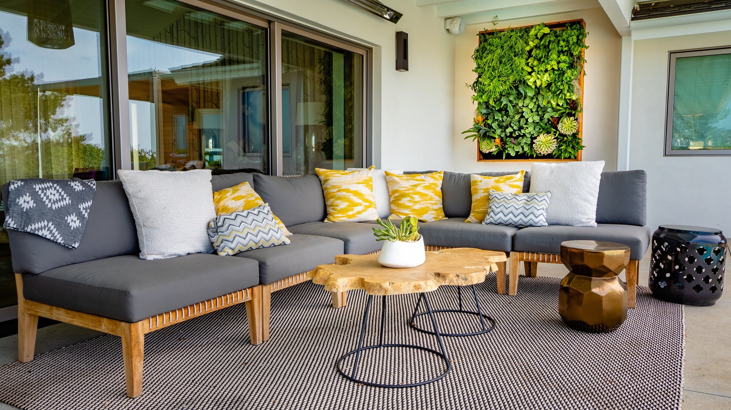 Lush Living Walls — Lush Elements