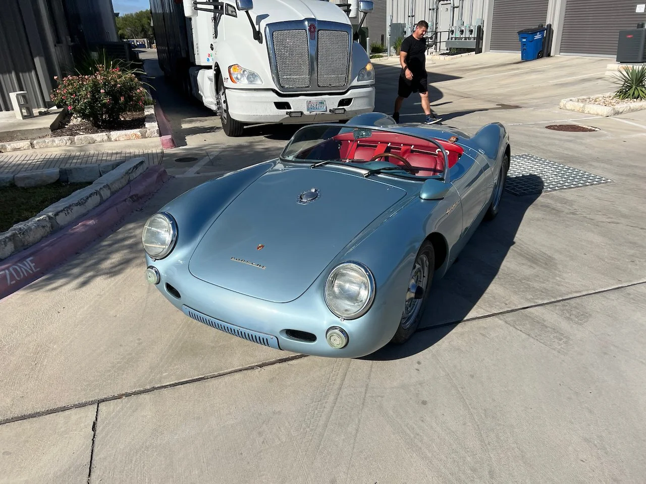 CLASSIC LINE — Moment Motor Company