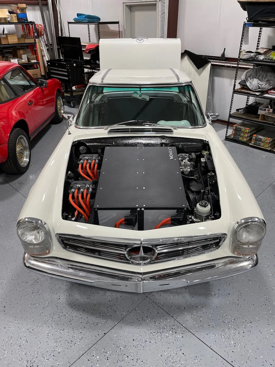 CLASSIC LINE — Moment Motor Company