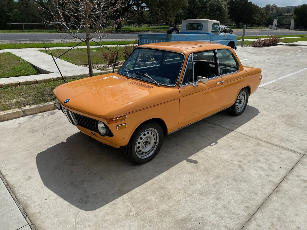 CLASSIC LINE — Moment Motor Company