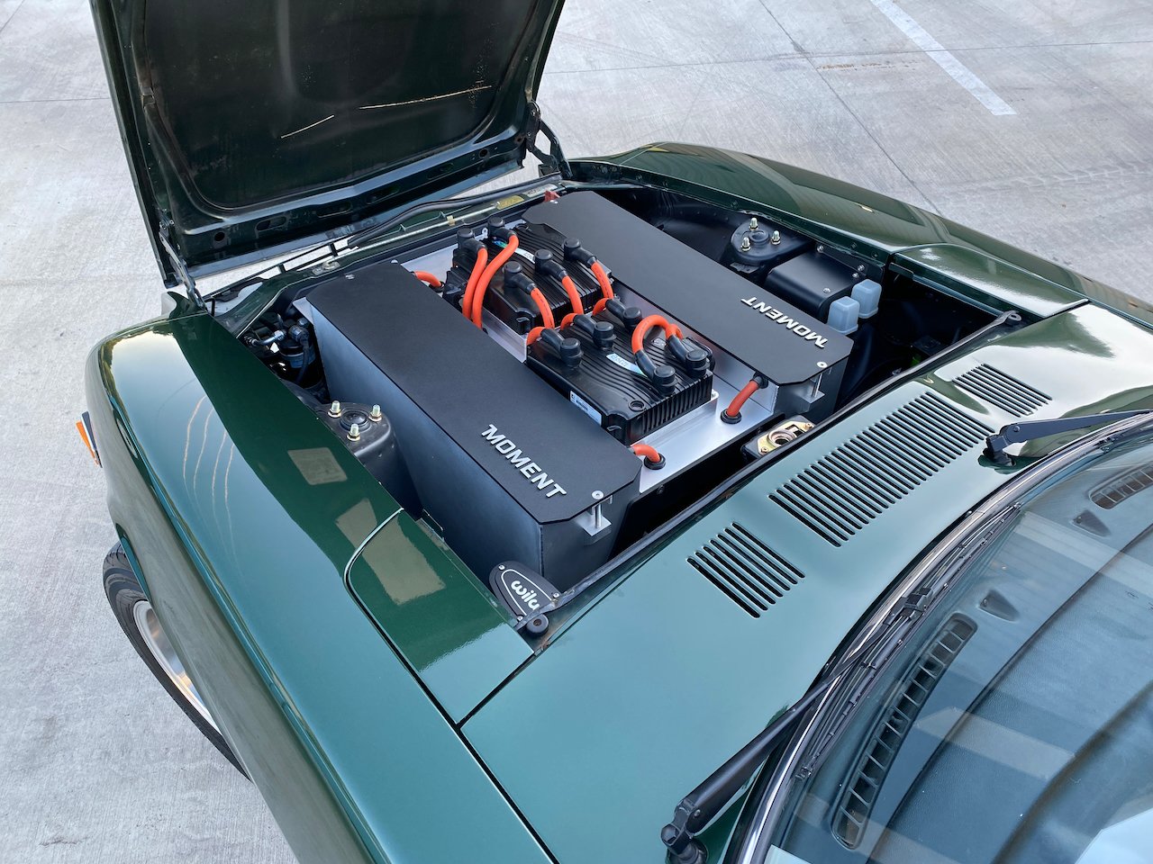 CLASSIC LINE — Moment Motor Company