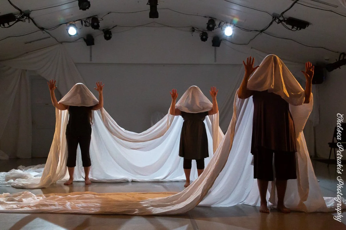 Kol b'Isha — Jennifer Gwirtz