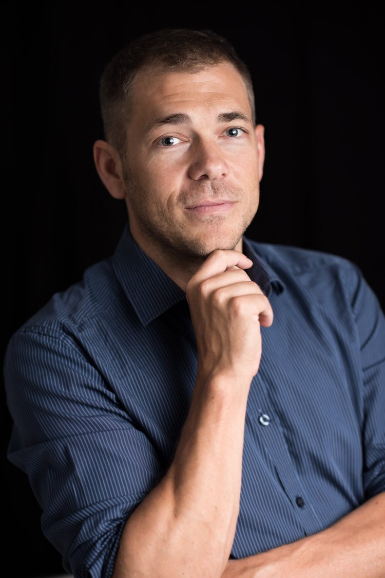 Short Bio — Olivier Girard