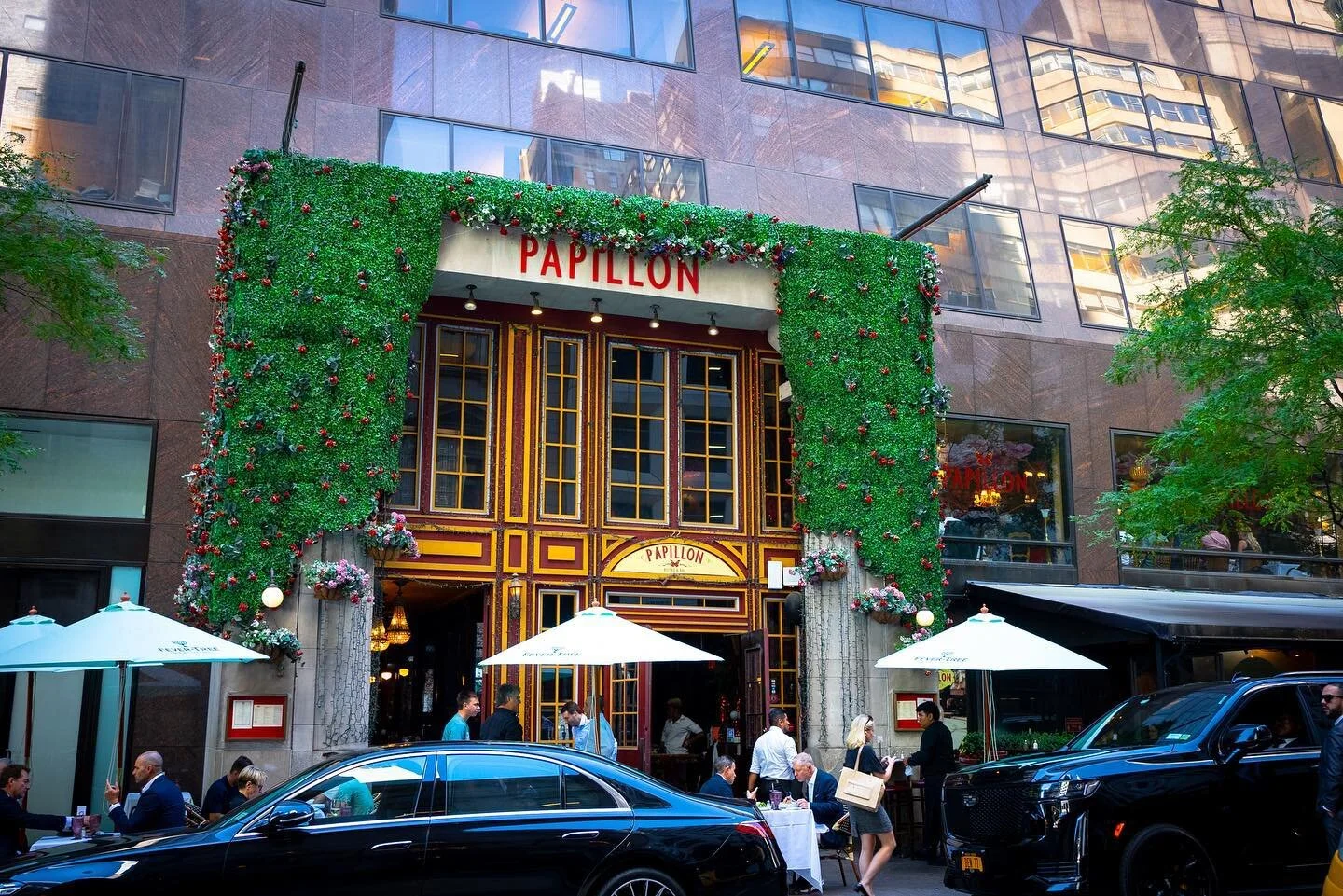 Papillon Bistro & Bar