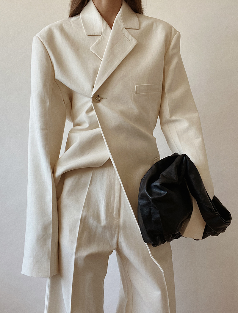 Oversized Suit — MODEDAMOUR