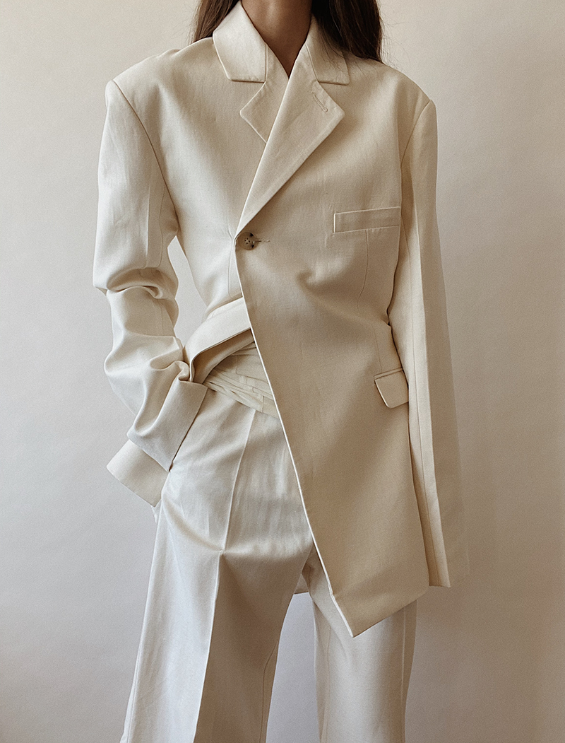 Oversized Suit — MODEDAMOUR
