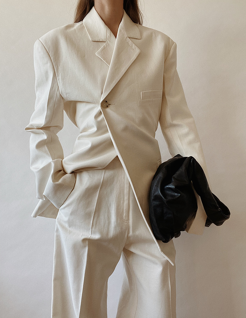 Oversized Suit — MODEDAMOUR