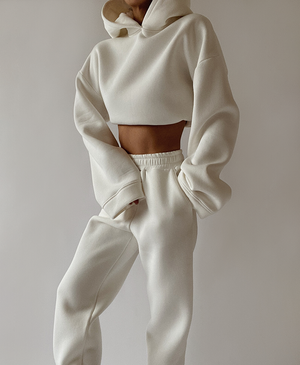 White Sweats — MODEDAMOUR
