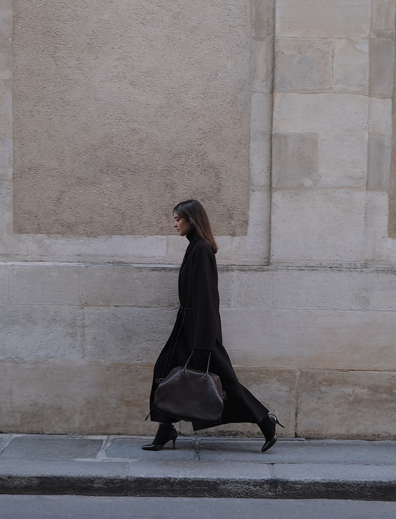 Brown — MODEDAMOUR