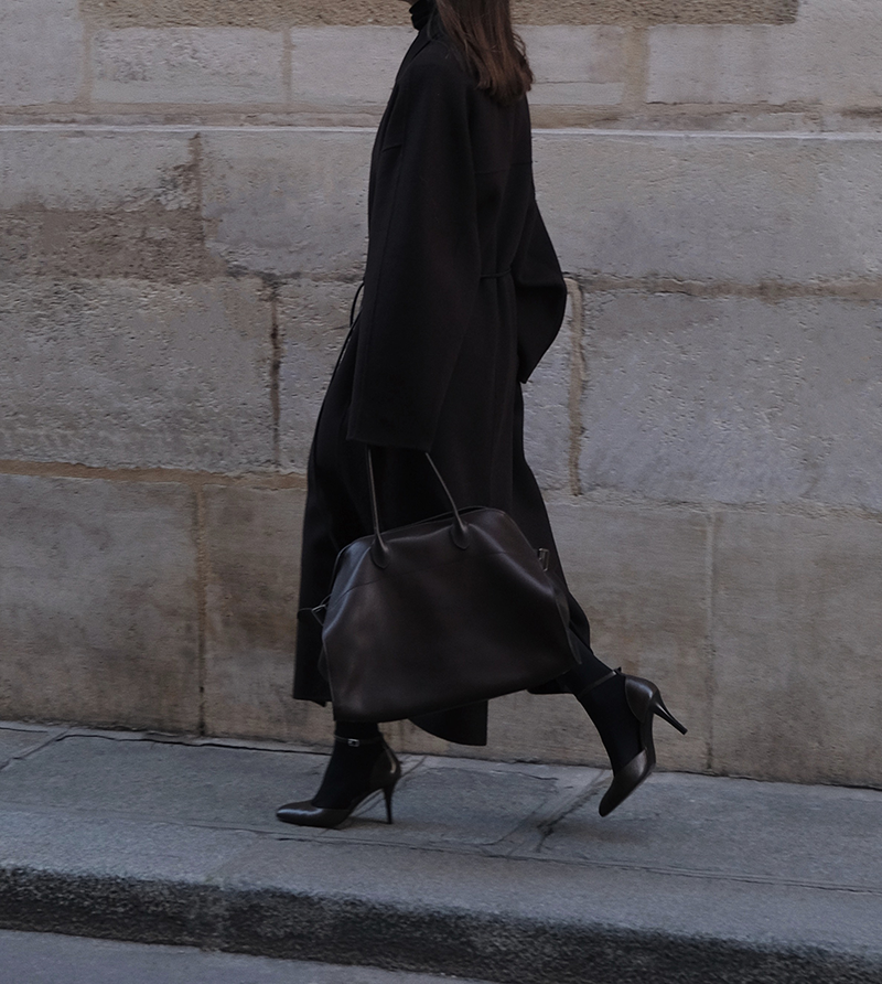 Brown — MODEDAMOUR