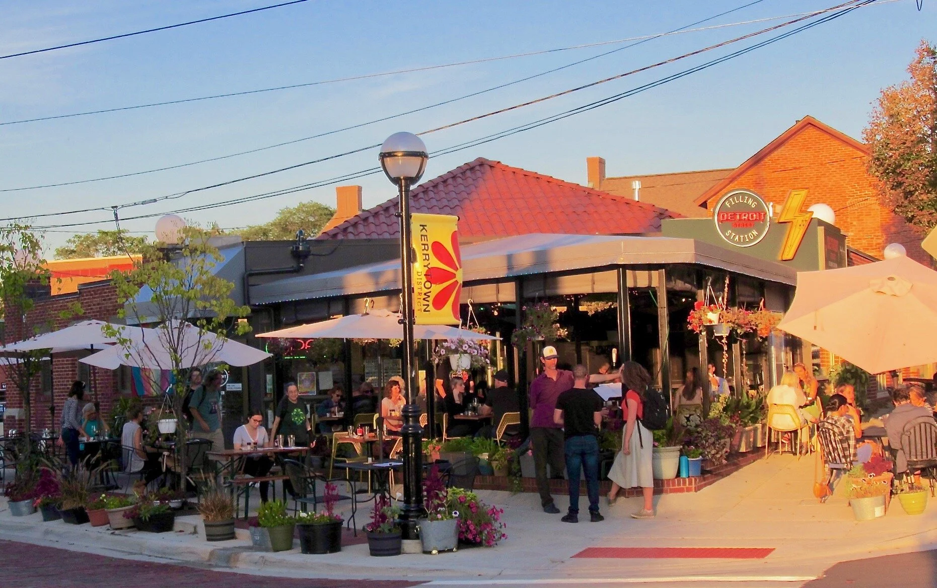 Detroit Street Filling Station — The Lunch Room