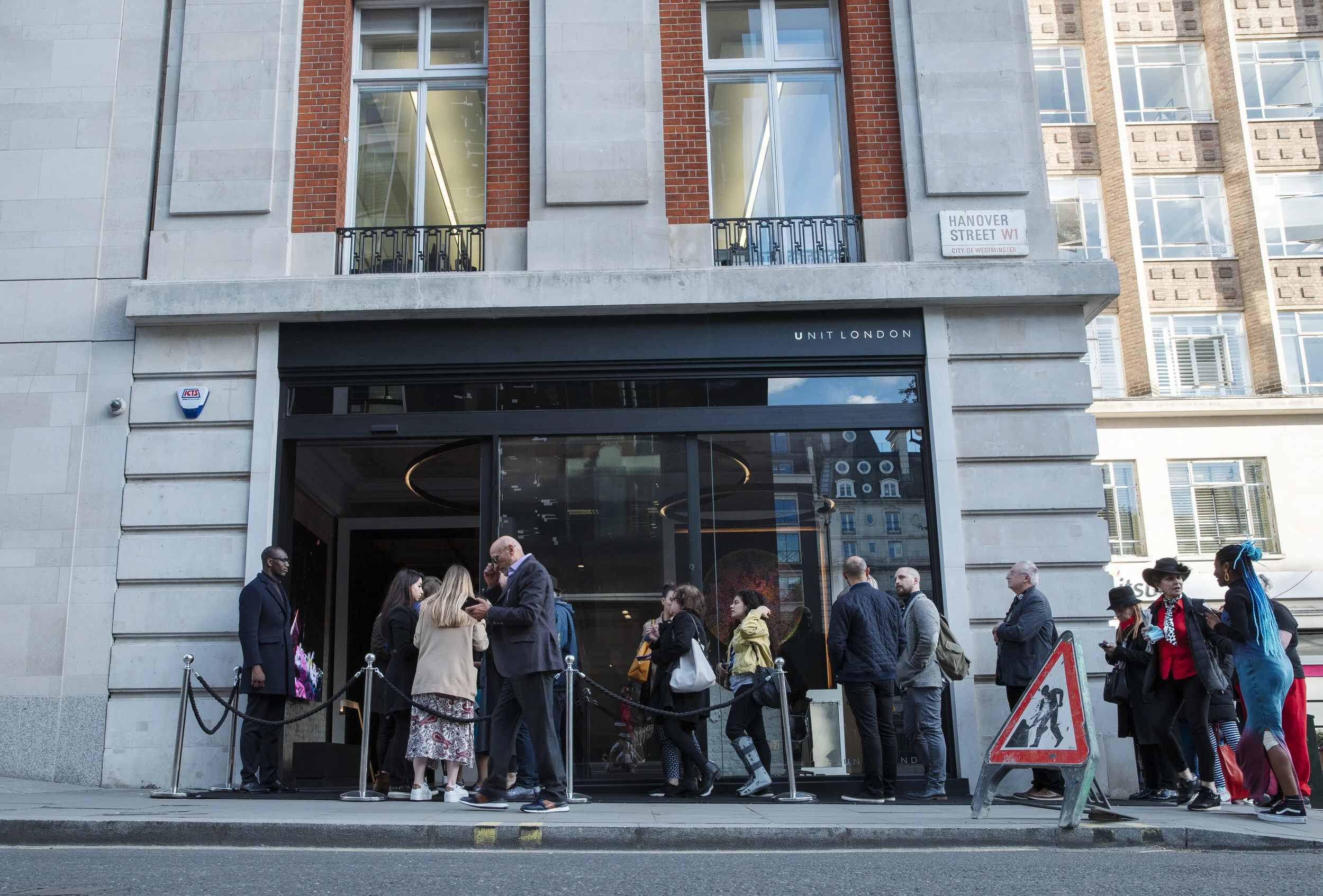 Unit London — Contemporary Art Collectors