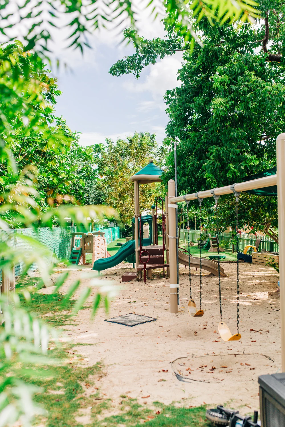 Islands Montessori - Grand Cayman