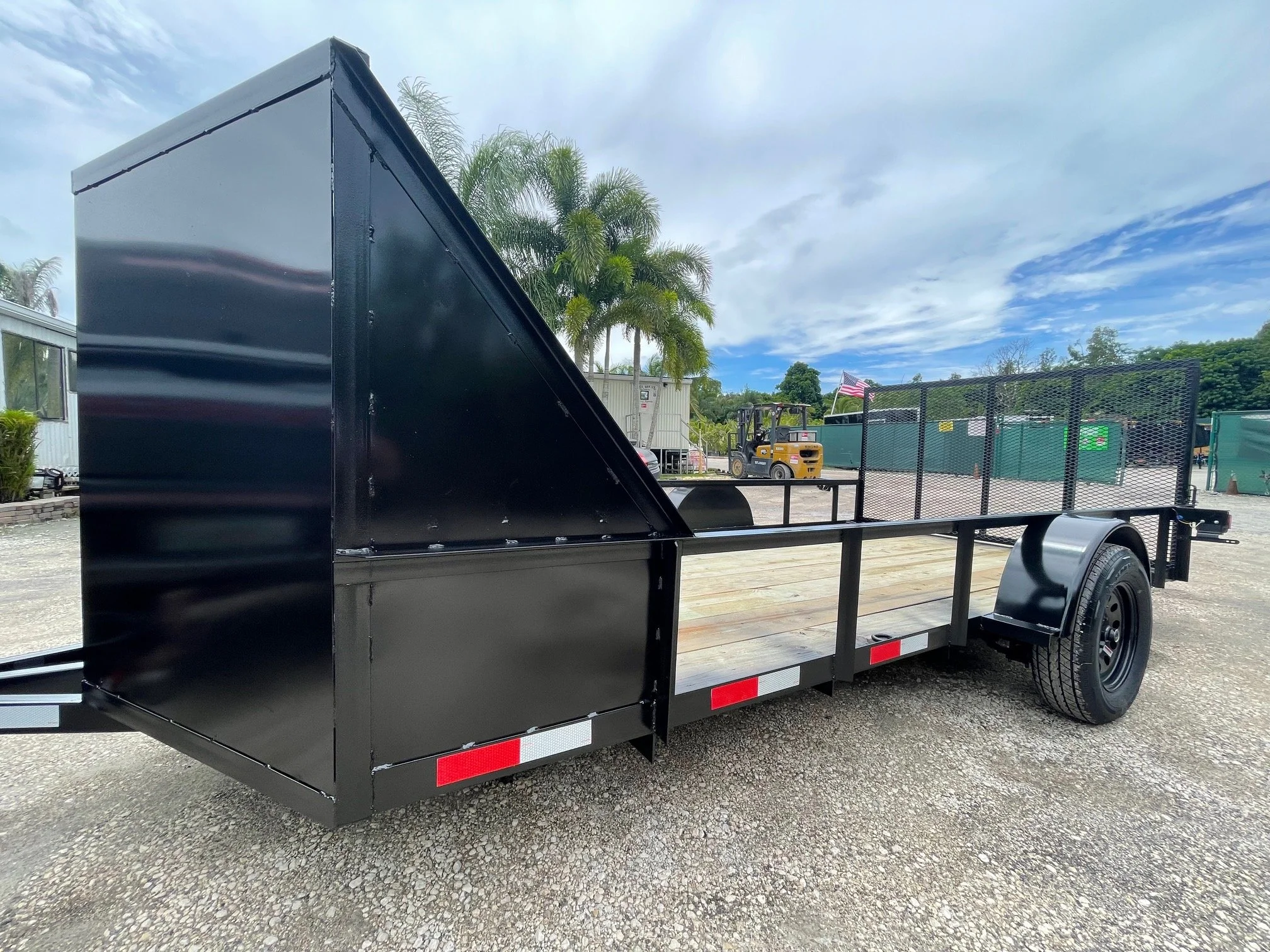 Featured Trailers — A PLUS TRAILERS INC.