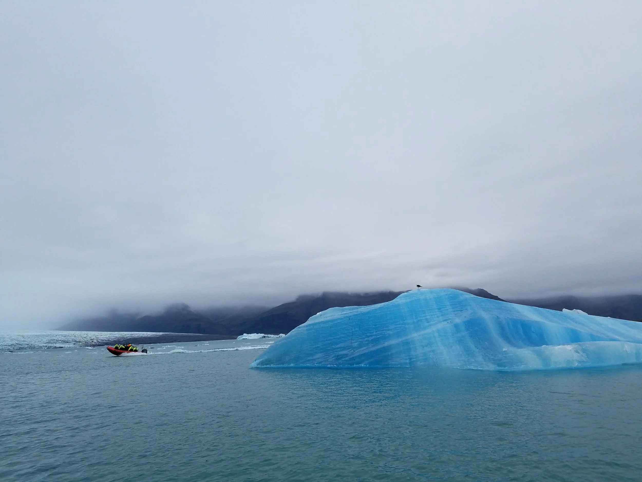How to Visit Jokulsarlon Glacier Lagoon and Diamond Beach in Iceland ...