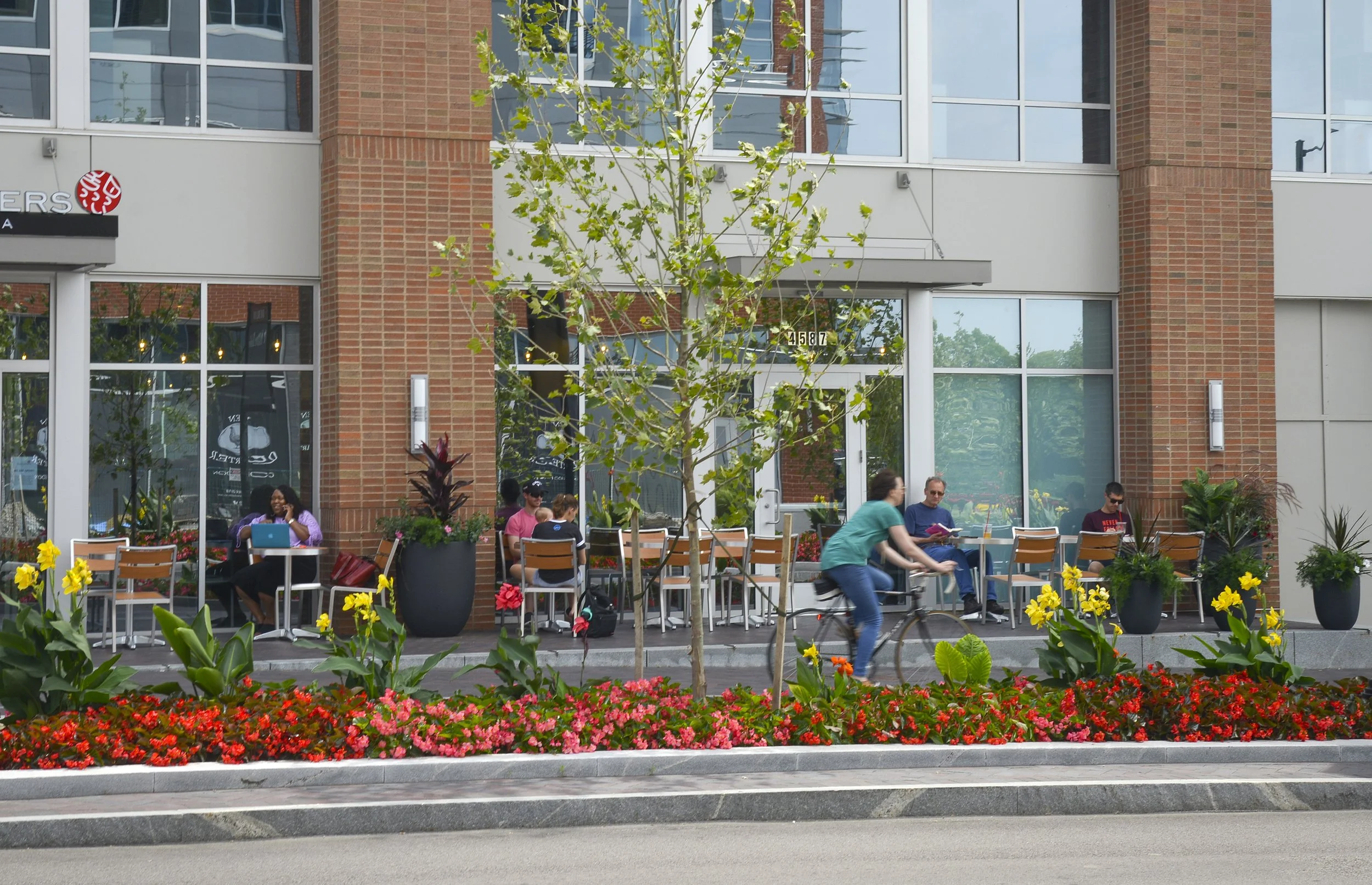 Bridge Park Public Realm — MKSK | Planning, Urban Design, & Landscape ...