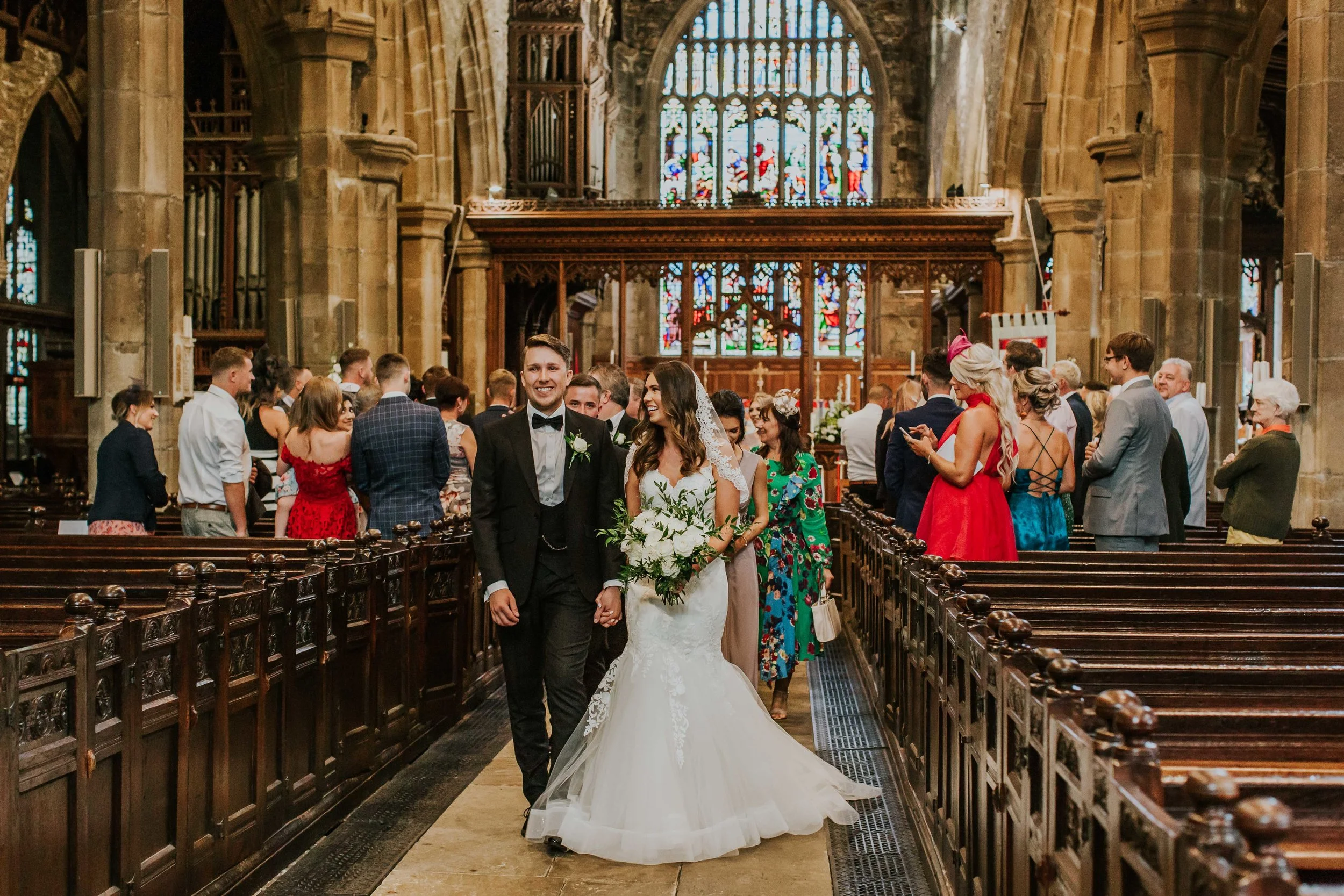 The Fleece Countryside Inn Wedding-Maddie Farris Photography