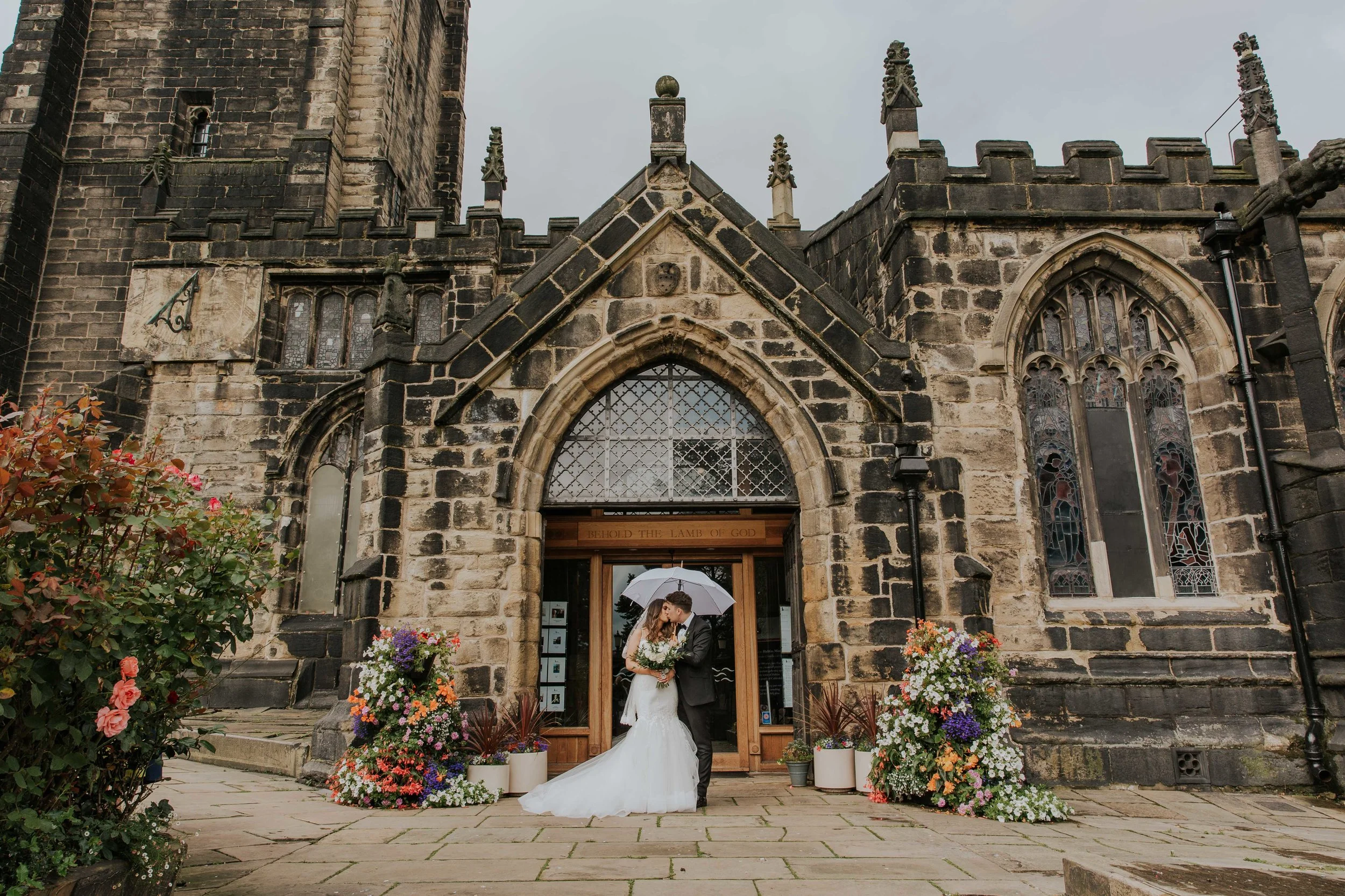 The Fleece Countryside Inn Wedding-Maddie Farris Photography