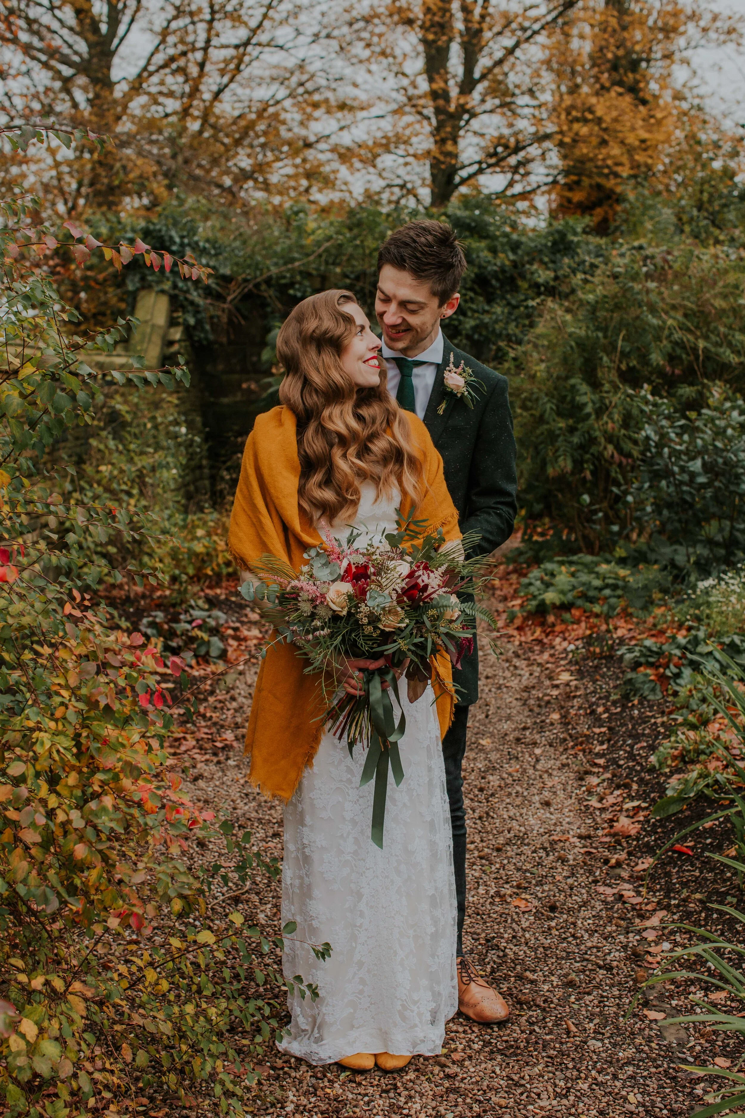 East Riddlesden Hall Weddings | Maddie Farris Photography