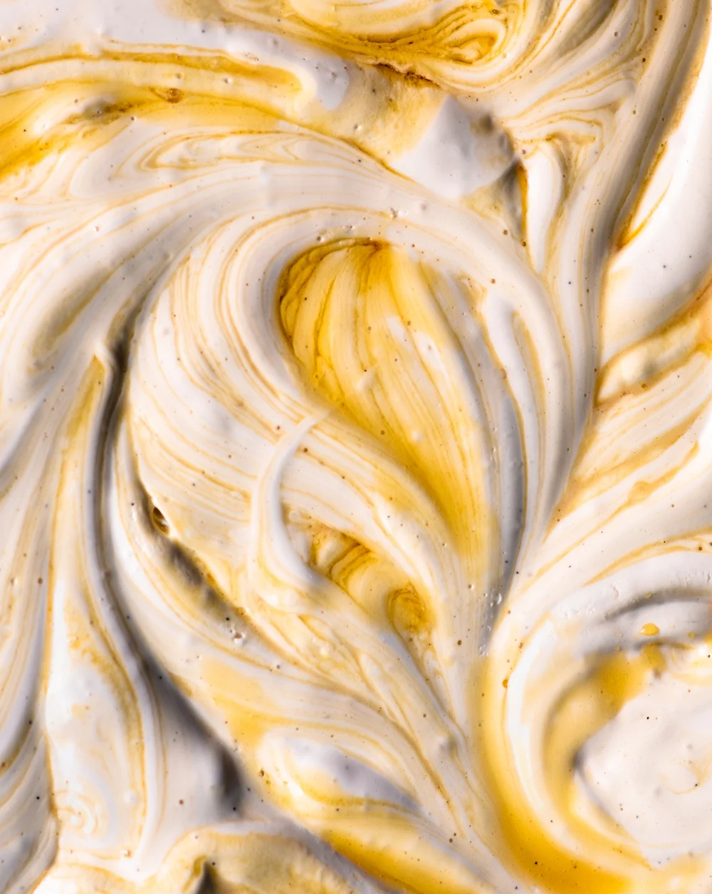 Maple Vanilla Marshmallows With Spiced Maple Milk - The sugarologist ...