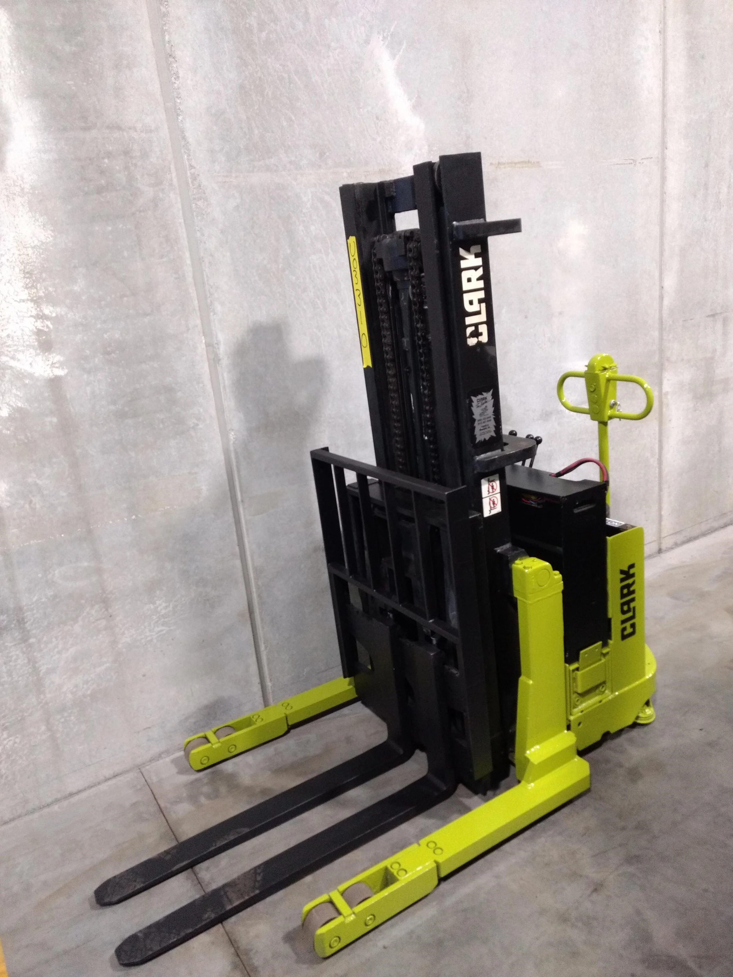 Forklifts of Minnesota, Inc.-Used Forklifts, Telehandlers, Scissor ...