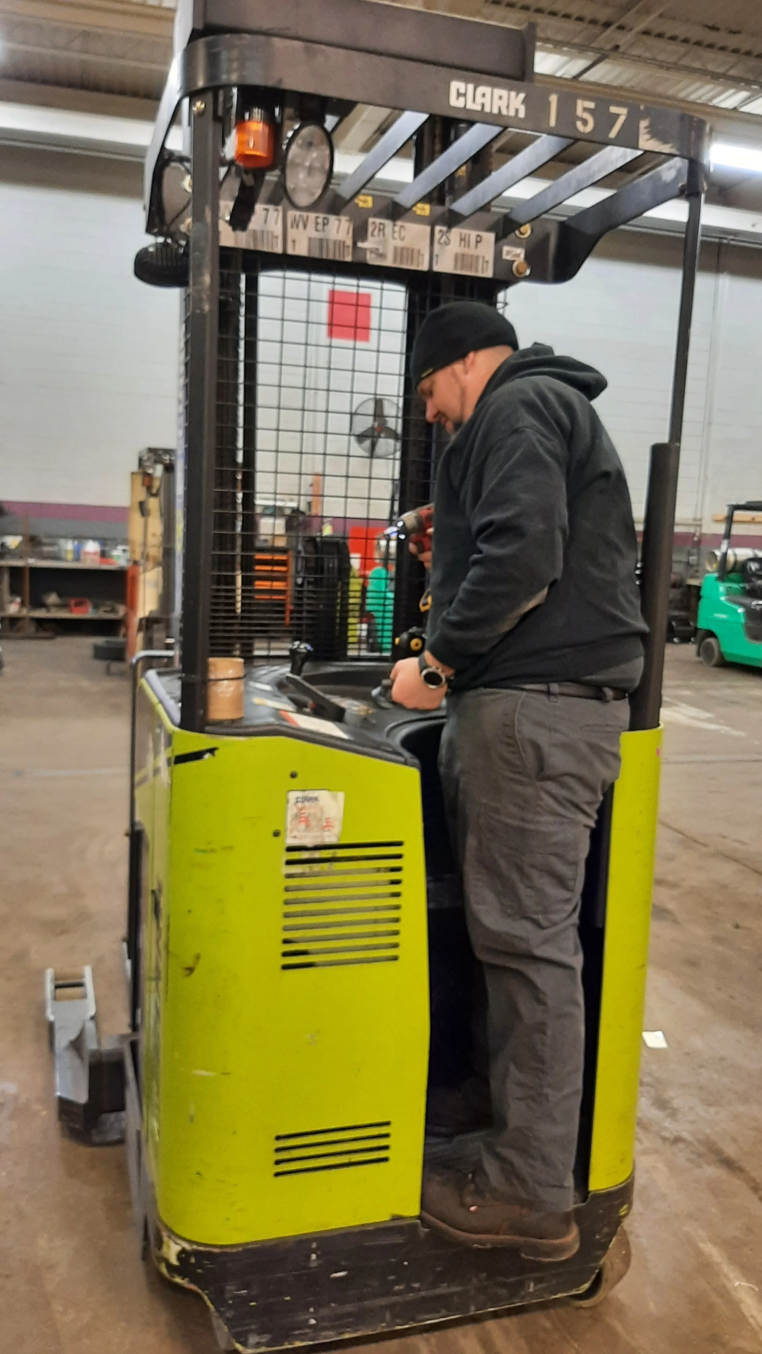 Forklifts of Minnesota, Inc.-Used Forklifts, Telehandlers, Scissor ...