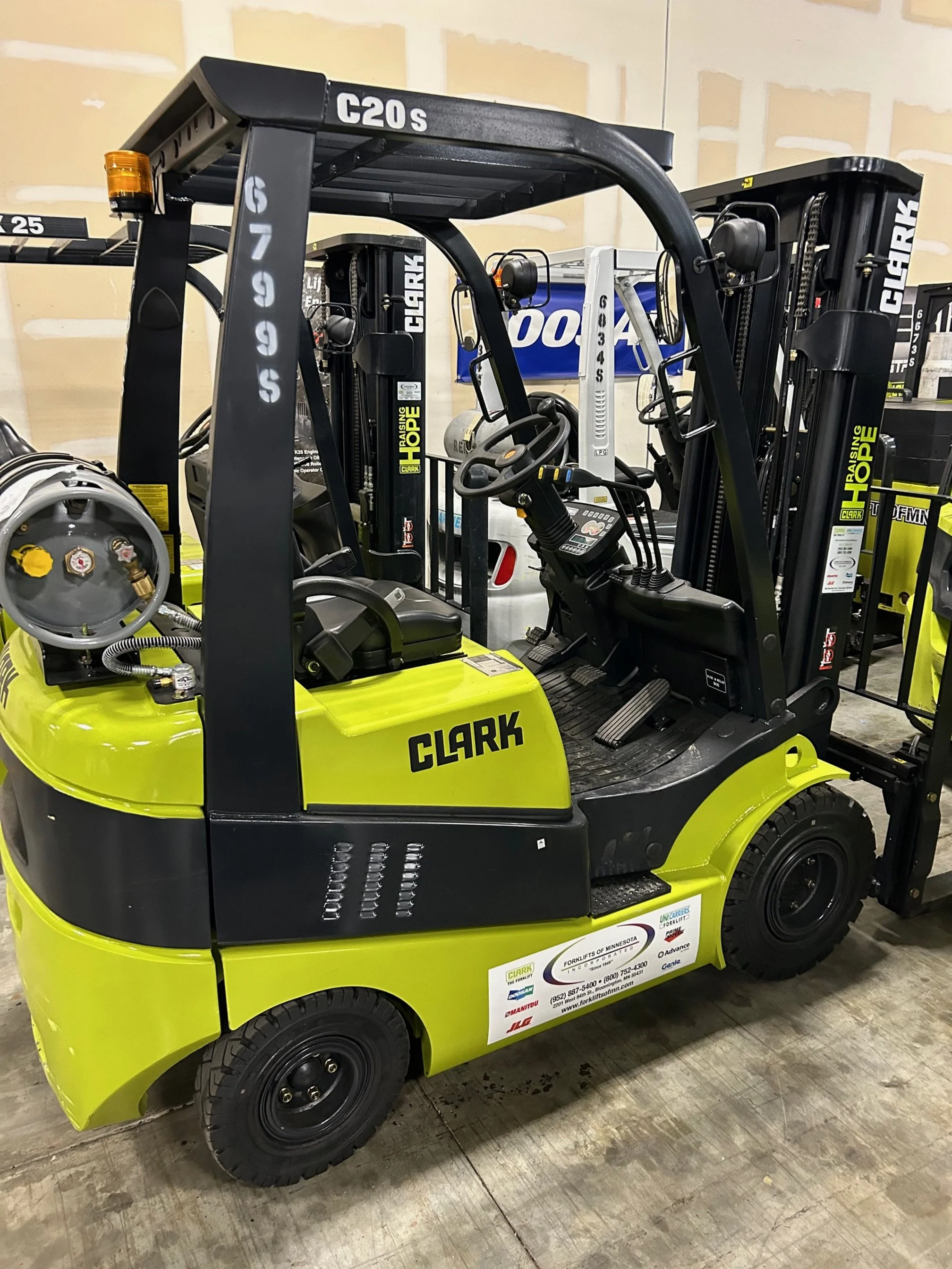 Forklifts of Minnesota, Inc.-Used Forklifts, Telehandlers, Scissor ...