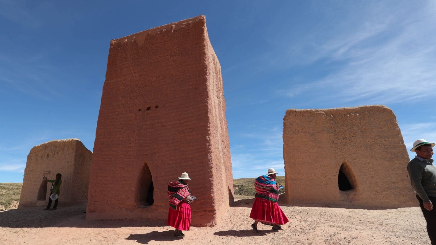 Chullpas de Umala — diseño bolivia
