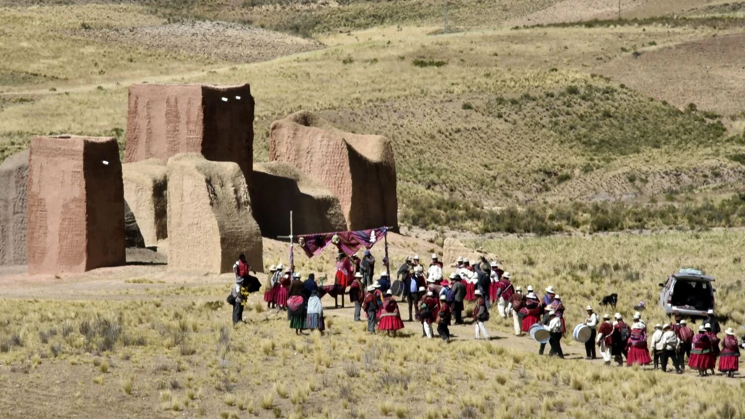 Chullpas de Umala — diseño bolivia