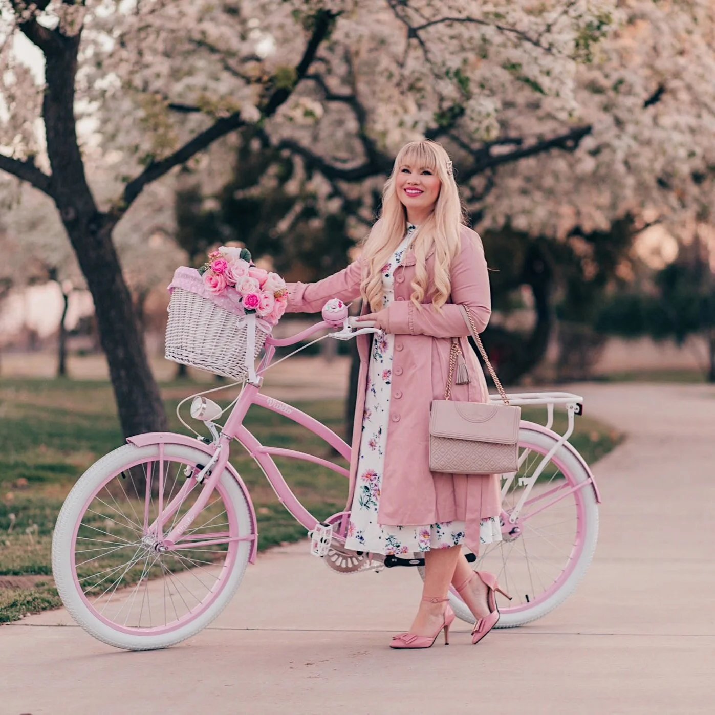 #BossFiles: Elizabeth Hugen — Oh So Fashionably Late
