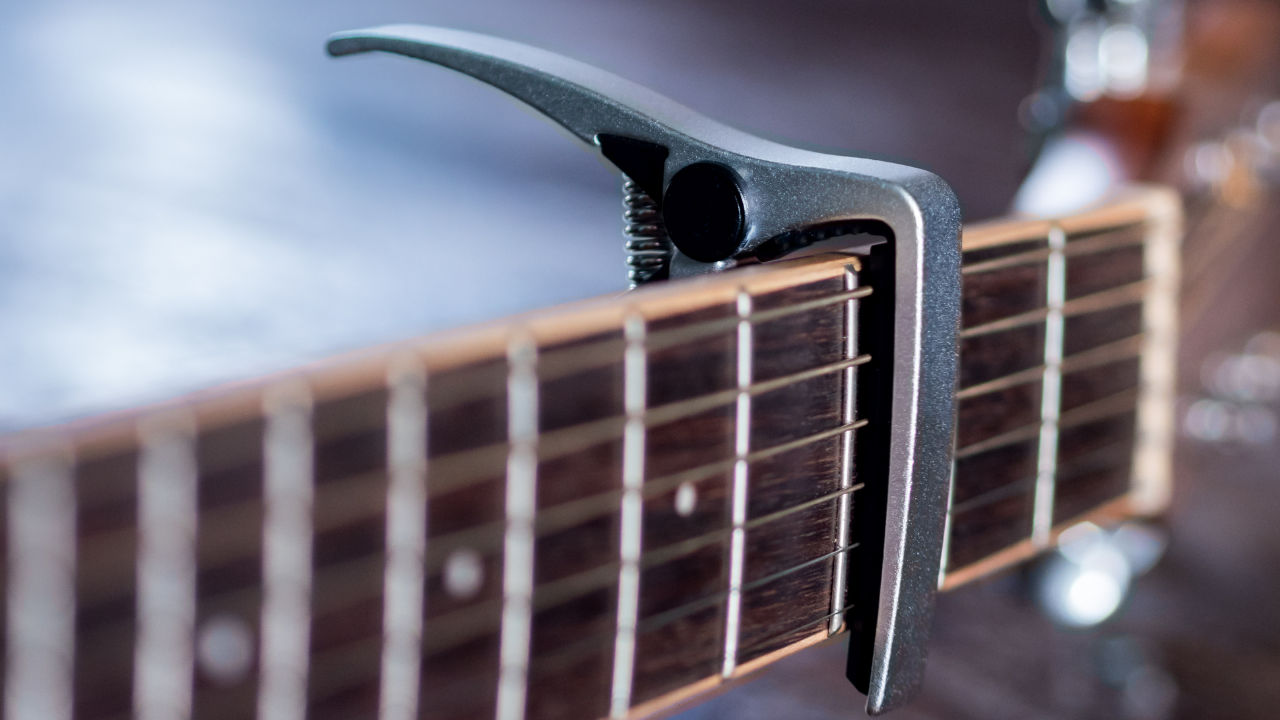 How To Use A Capo Course Homepage — Donovan Raitt Guitar Lessons