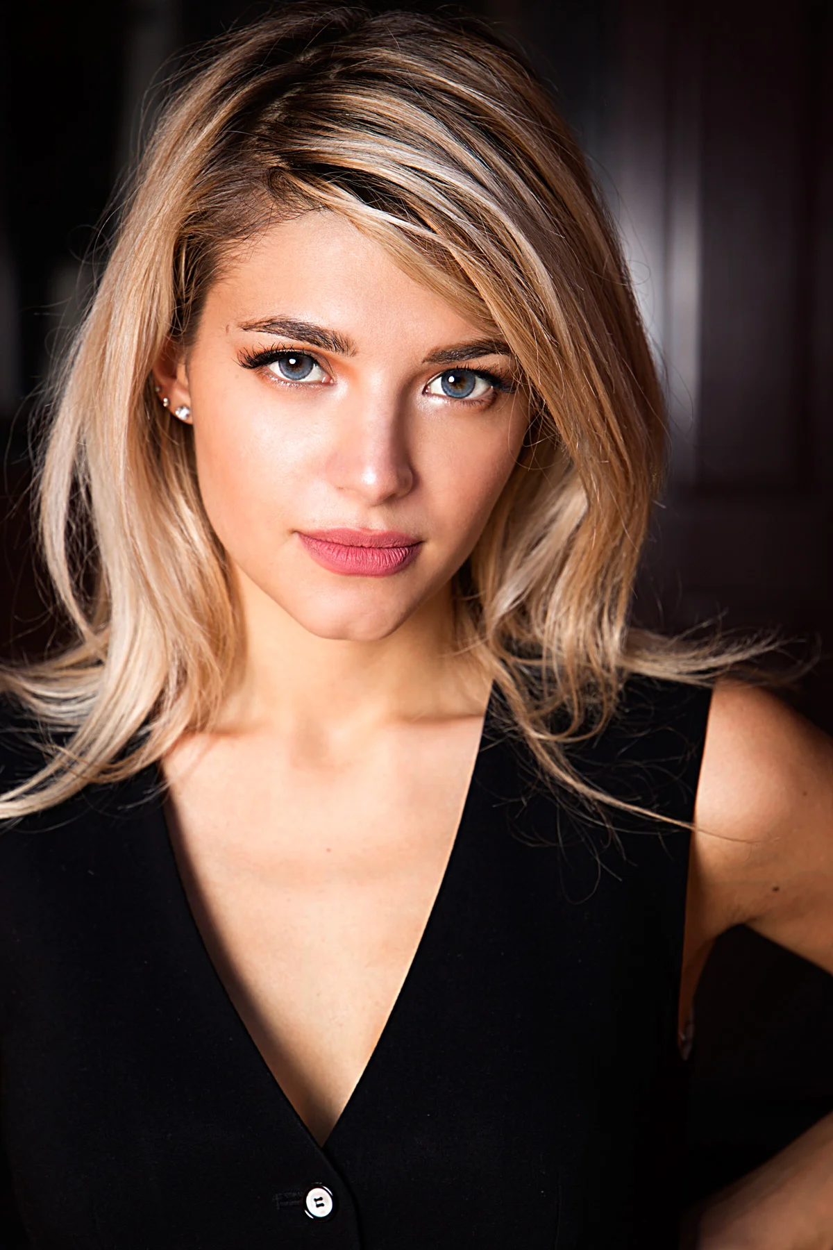 Max Reeves — Max Reeves modeling portfolio