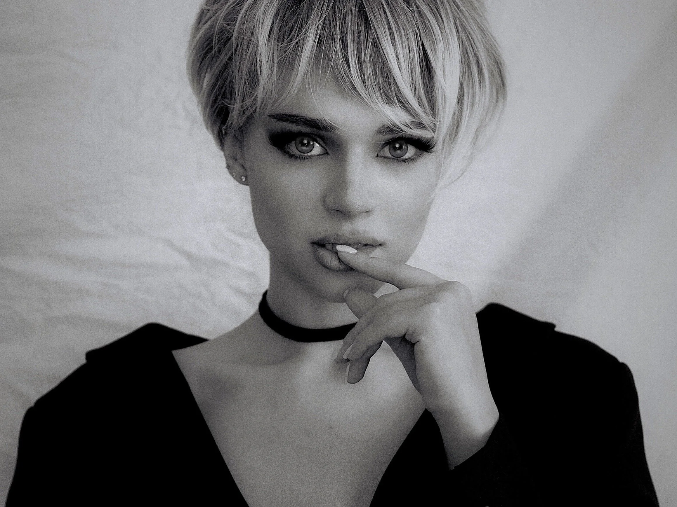 Max Reeves — Max Reeves modeling portfolio