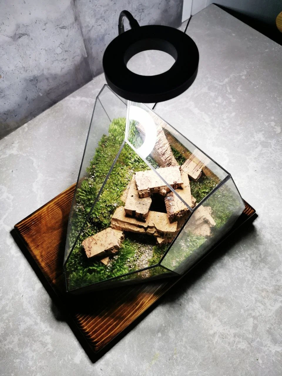 Geometric Jar with Light 02 | InOut Atelier