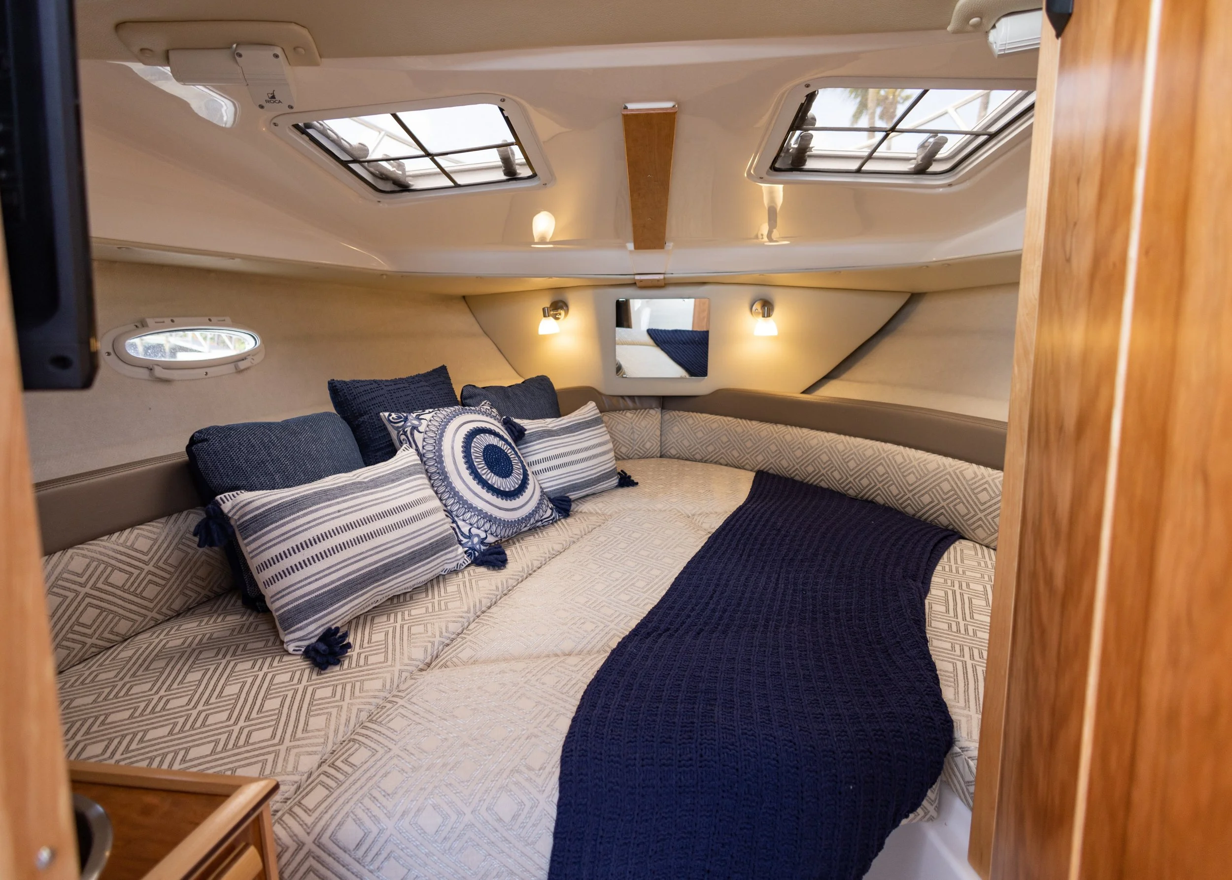Cutwater C-248 Coupe — Bellingham Yachts