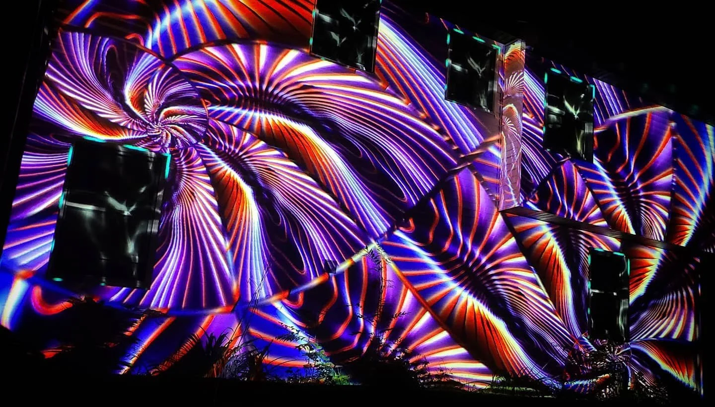 Conversations and Explorations on Generative Visual Art with Actualize ...