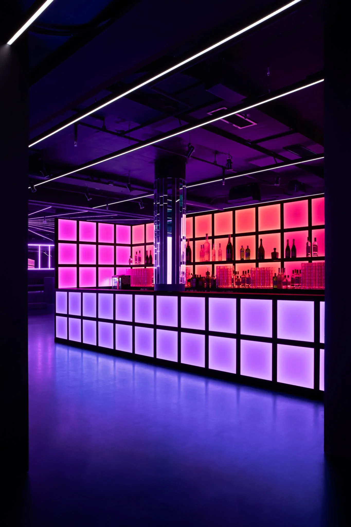 AUTO - Nightclub — HAFSTUDIO