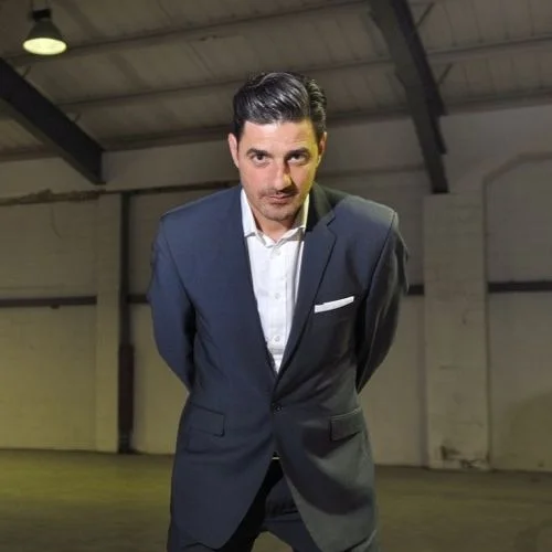 Inspiring Motivational Speakers | VBQ Speakers